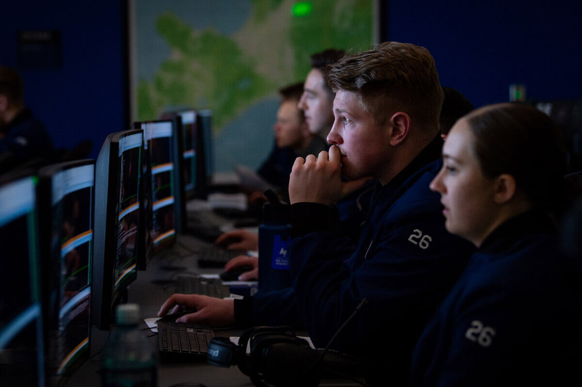 Multi-Domain Lab offers realistic view of war operations • United ...